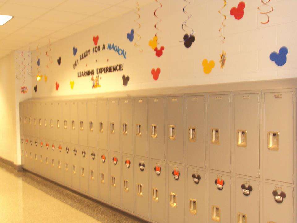 Creative Classroom Themes: Disney Parks Classroom Theme