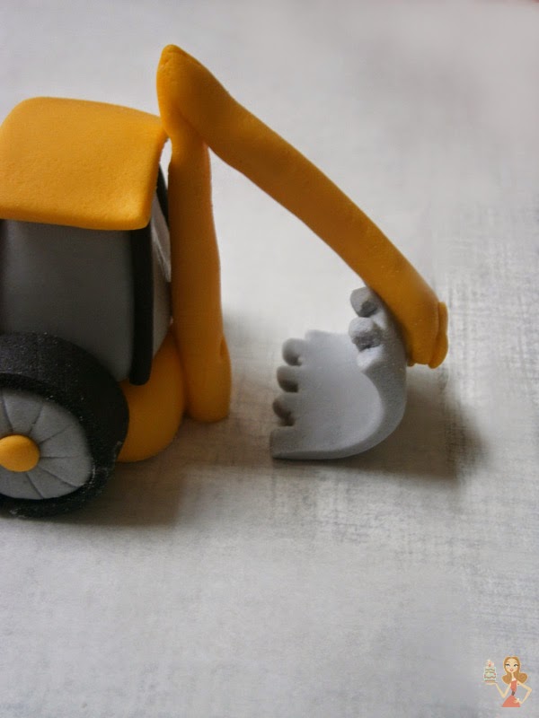 Make me a cake: Digger cake topper tutorial