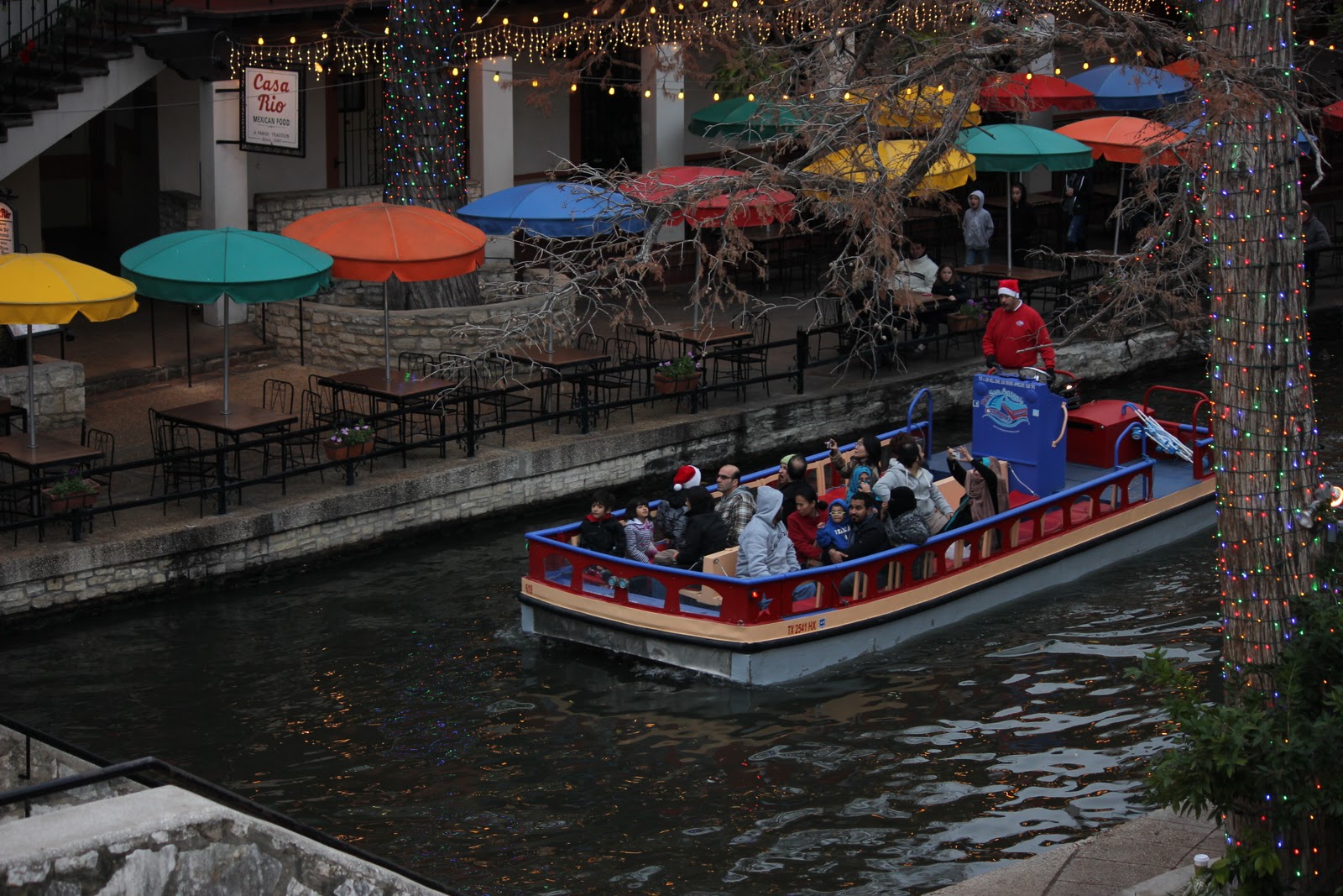 Whistle in Houston: River Walk with Illumination リバーウォーク