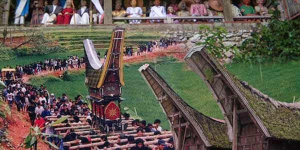 UPACARA ADAT RAMBU SOLO' TANA TORAJA SULAWESI SELATAN | SENI - BUDAYA ...