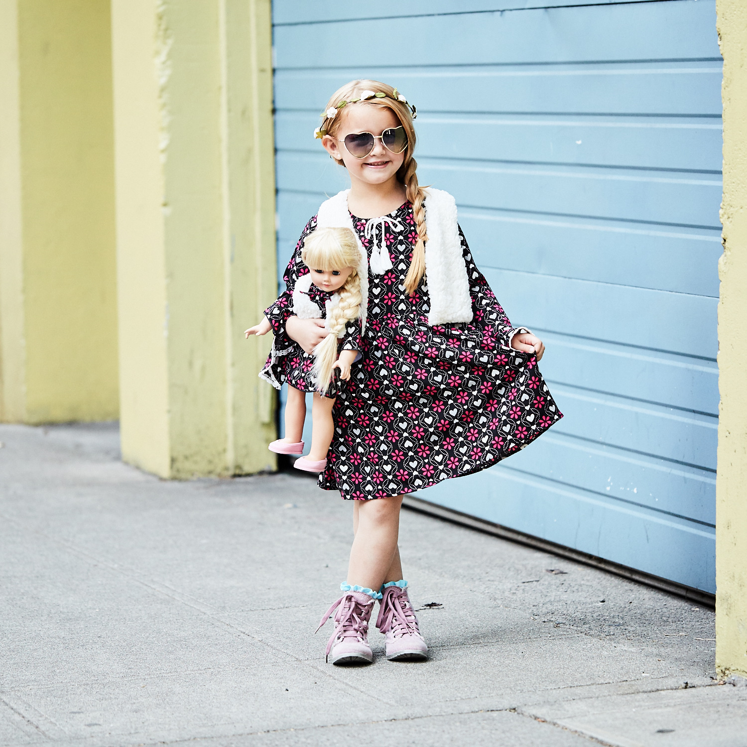 Seattle Artists Agency: Hannah Rosell's Zulily Photoshoot