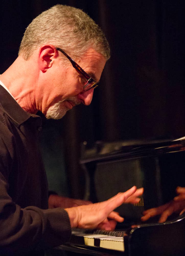 bebopified: A night at the Artists’ Quarter: The Phil Hey Quartet