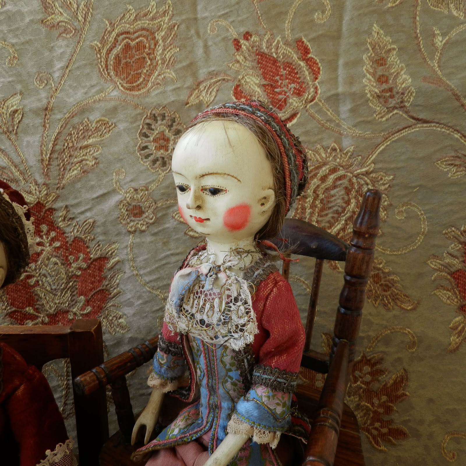 The Old Wooden Sisters: Queen Anne Dolls reproduction available