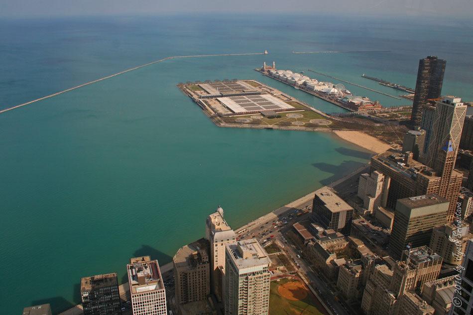 Chicago - Architecture & Cityscape: Chicago Harbor Lighthouse