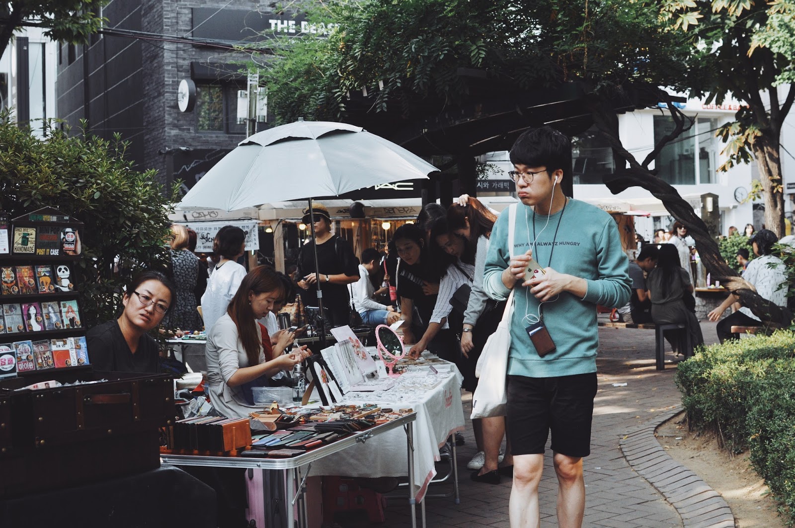 Hongdae Free Market (홍대 프리마켓)