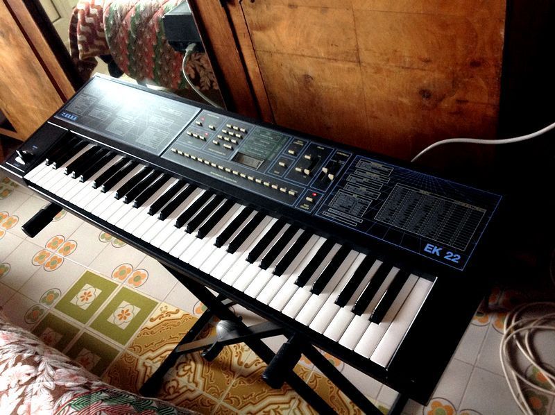 MATRIXSYNTH: ELKA EK-22 Analog Synthesizer 1986 Demo