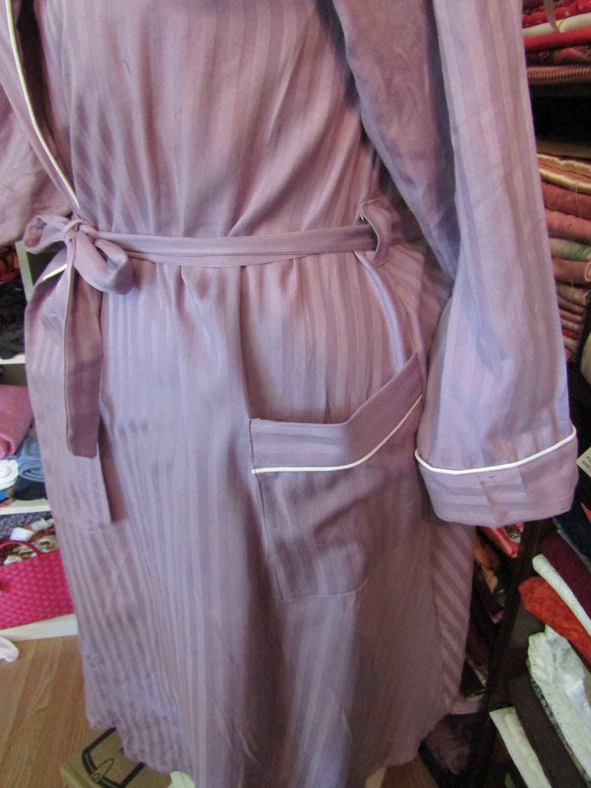 Sew Plus: Kwik Sew 3644 Robe