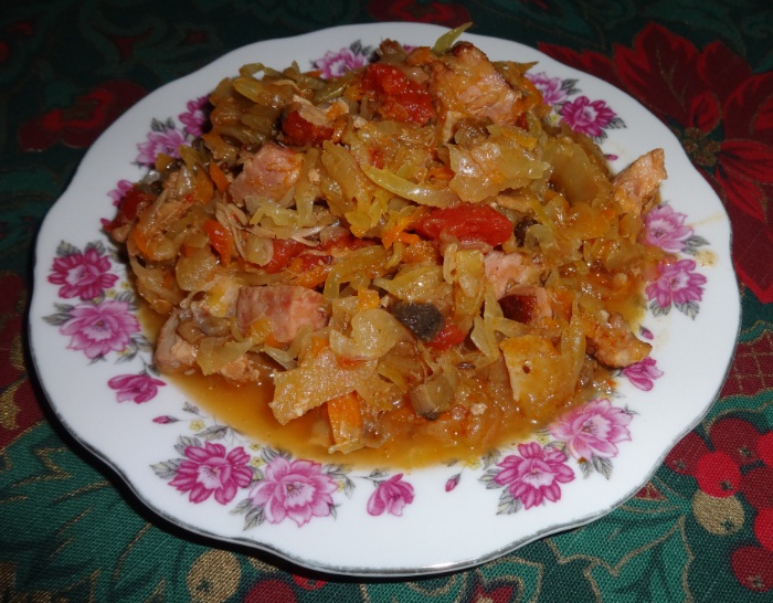 Smaki Czarka & Mariolki: Tradycyjny polski bigos.