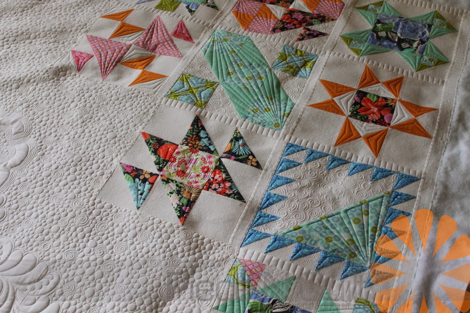Piece N Quilt: Sisters 10 Quilt - Custom Machine Quilting by Natalia Bonner
