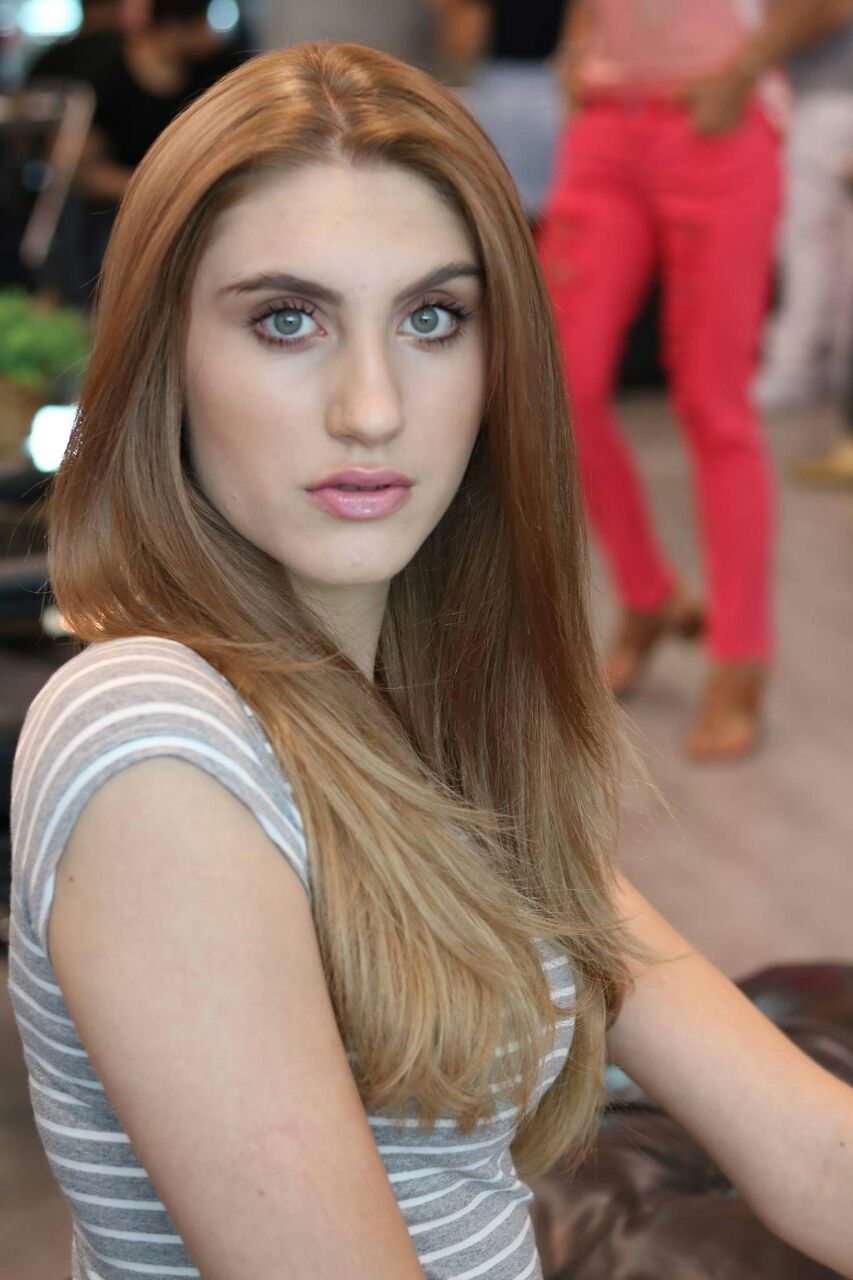 SEX 369: ENTREVISTA - Sabrina Rosa mostra muita beleza