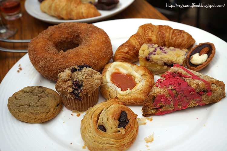 Sunday Brunch at Firefly - studio city - Vegas and Food