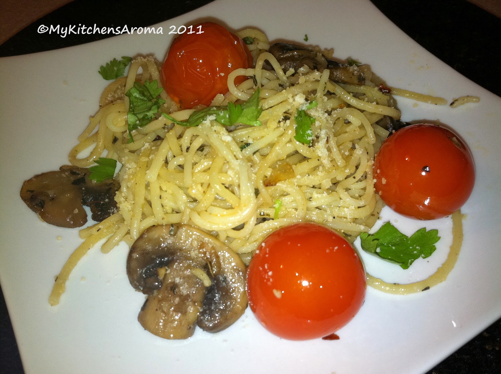The Sizzling Pan: "Everyday Cooking"- Thin Spaghetti with Mushrooms and ...
