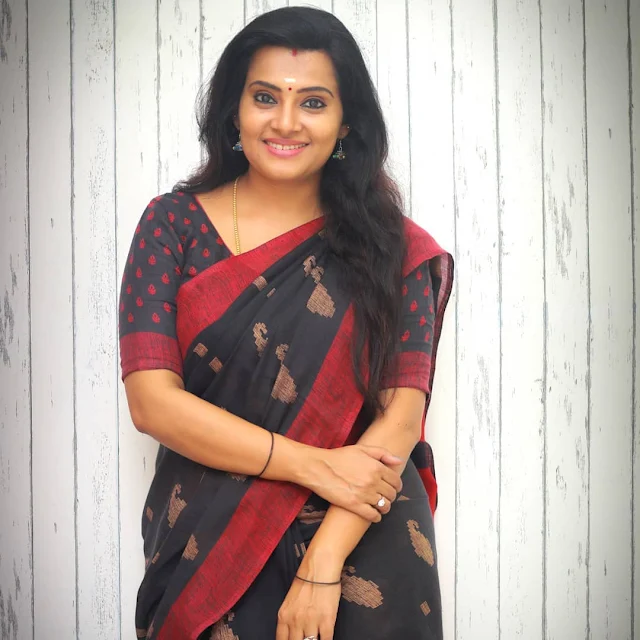 Tv Serial Actress Shruthi Raj Saree Pics Gallery