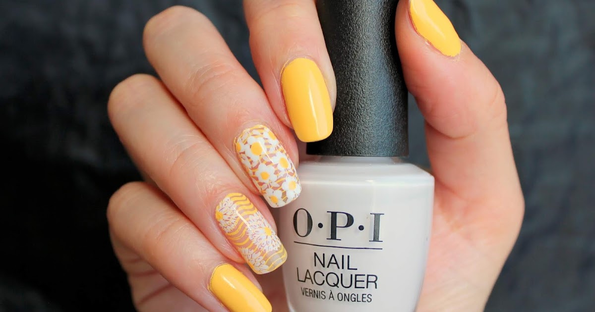 Nail Art │ Yellow and White manicure with Daisies / Polished Polyglot
