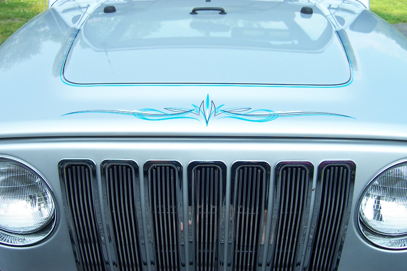 Dennis Day Designs - Lettering, Pinstriping; Murals: Pinstriping