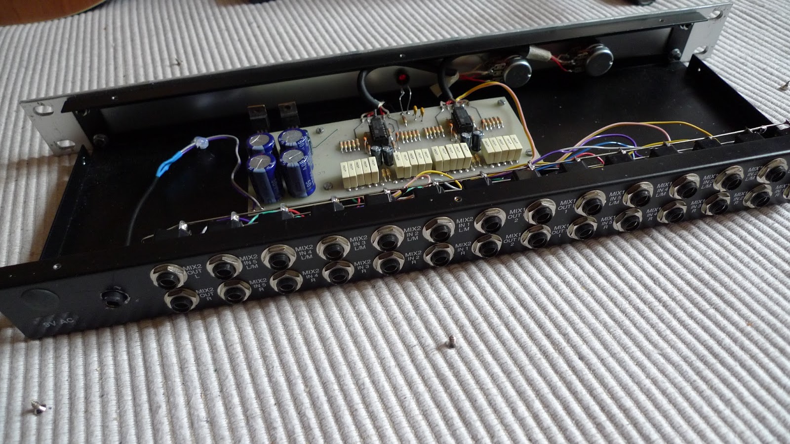 SR System Audio: CUSTOM AUDIO ELECTRONICS – Dual / Stereo Line Mixer