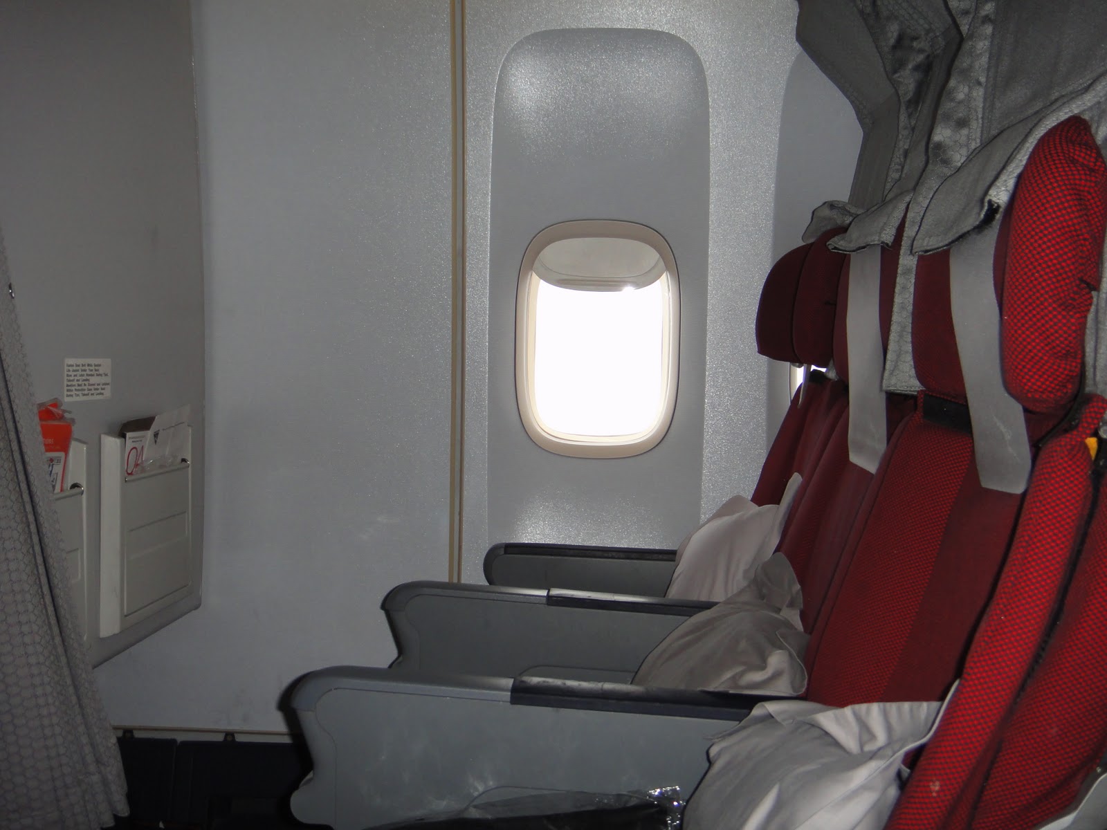 Qantas QF1 Sydney to Bangkok in Economy - Boeing 747-400 (featuring the ...