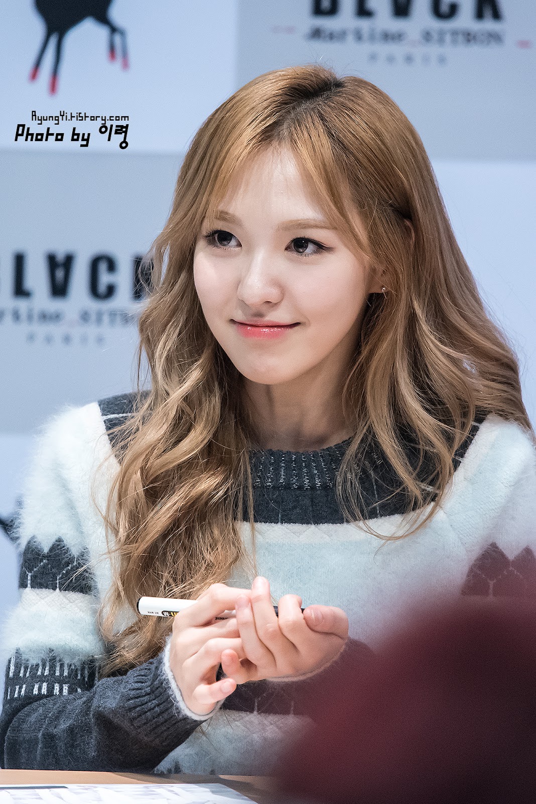 I Love Red Velvet : WENDY RV @ BLACK MARTIN SITBON FANSIGN EVENT