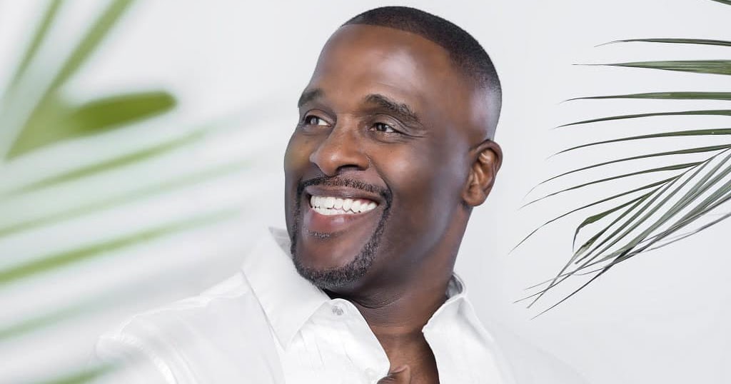 rnbjunkieofficial.com: New Music: Carvin Winans - Once In A Lifetime