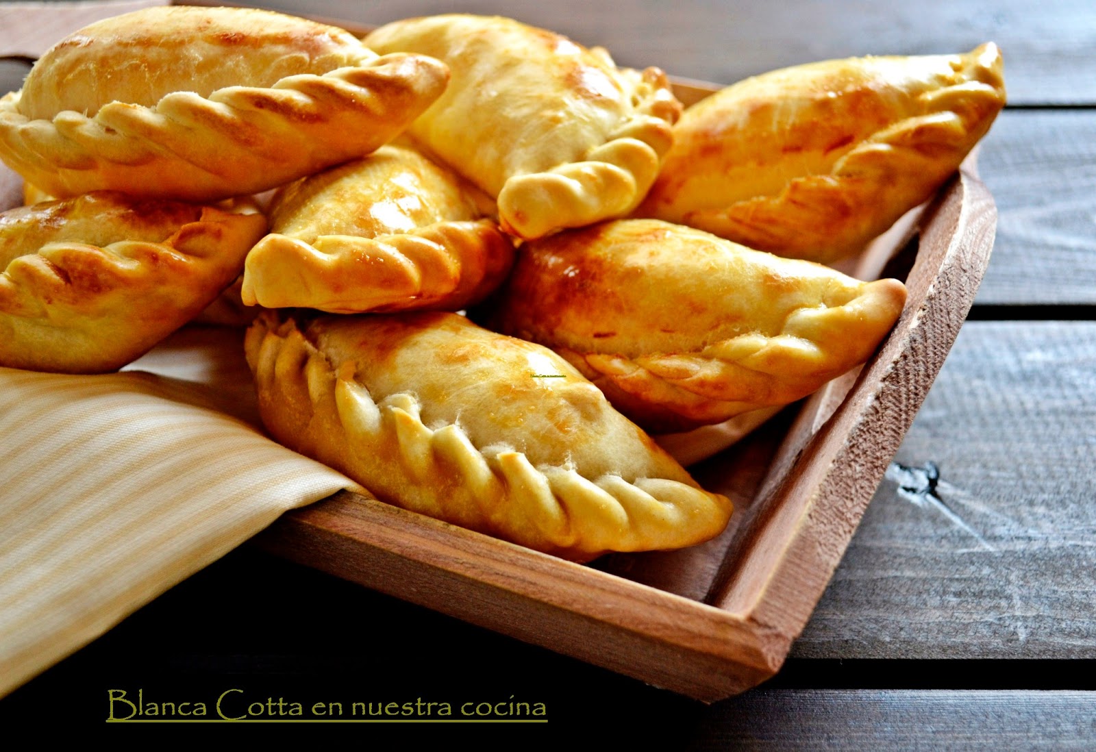 Blanca Cotta en nuestra cocina: Empanadas de pollo.....de sobras y ...