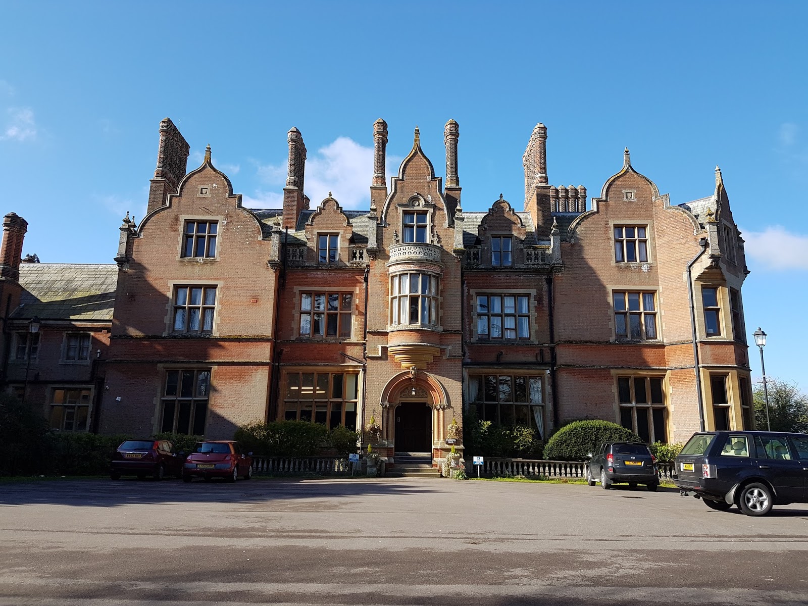 Annica i Hunsen: The Arthur Findlay college på Stansted Hall.