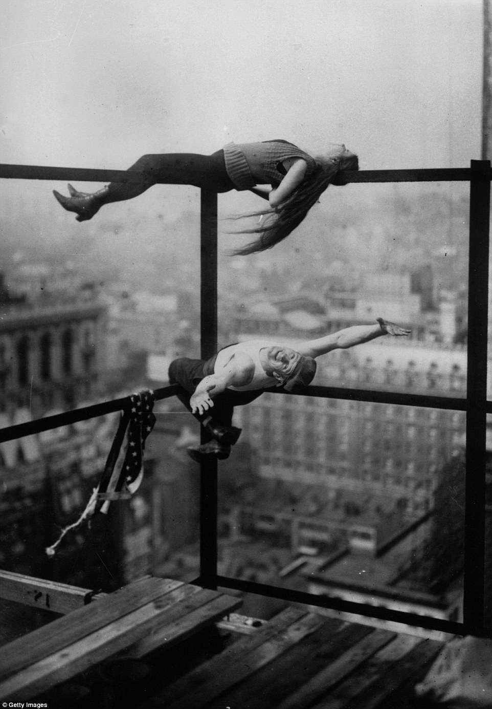Random Musings: Lunch Atop A Skyscraper by Charles C. Ebbets