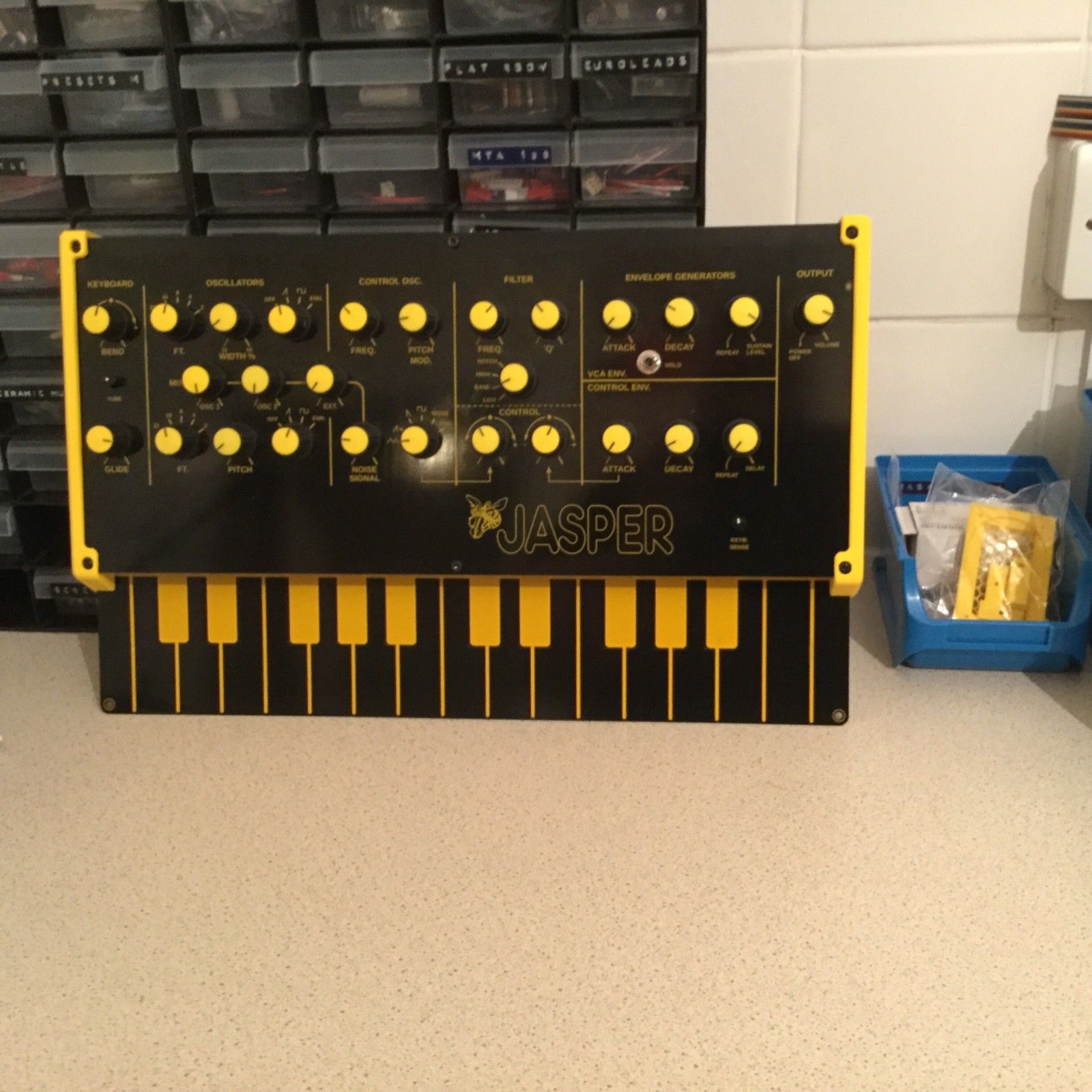 MATRIXSYNTH: Jasper Wasp clone hybrid analogue digital mono synth