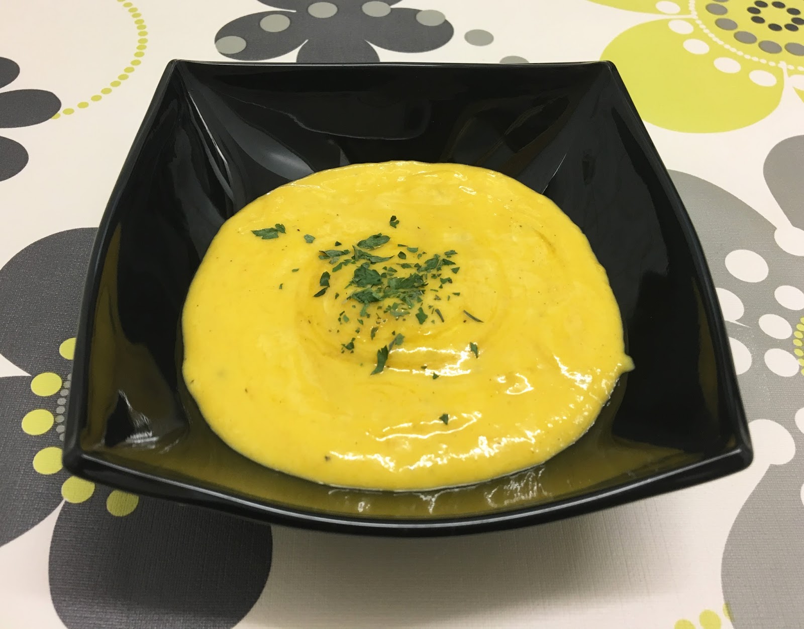 Recipes for first cooks: Mango mayonnaise