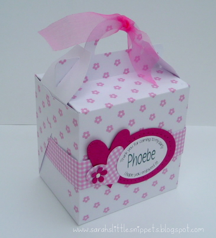 Sarah's Little Snippets: Party boxes cut out with the Craft Robo