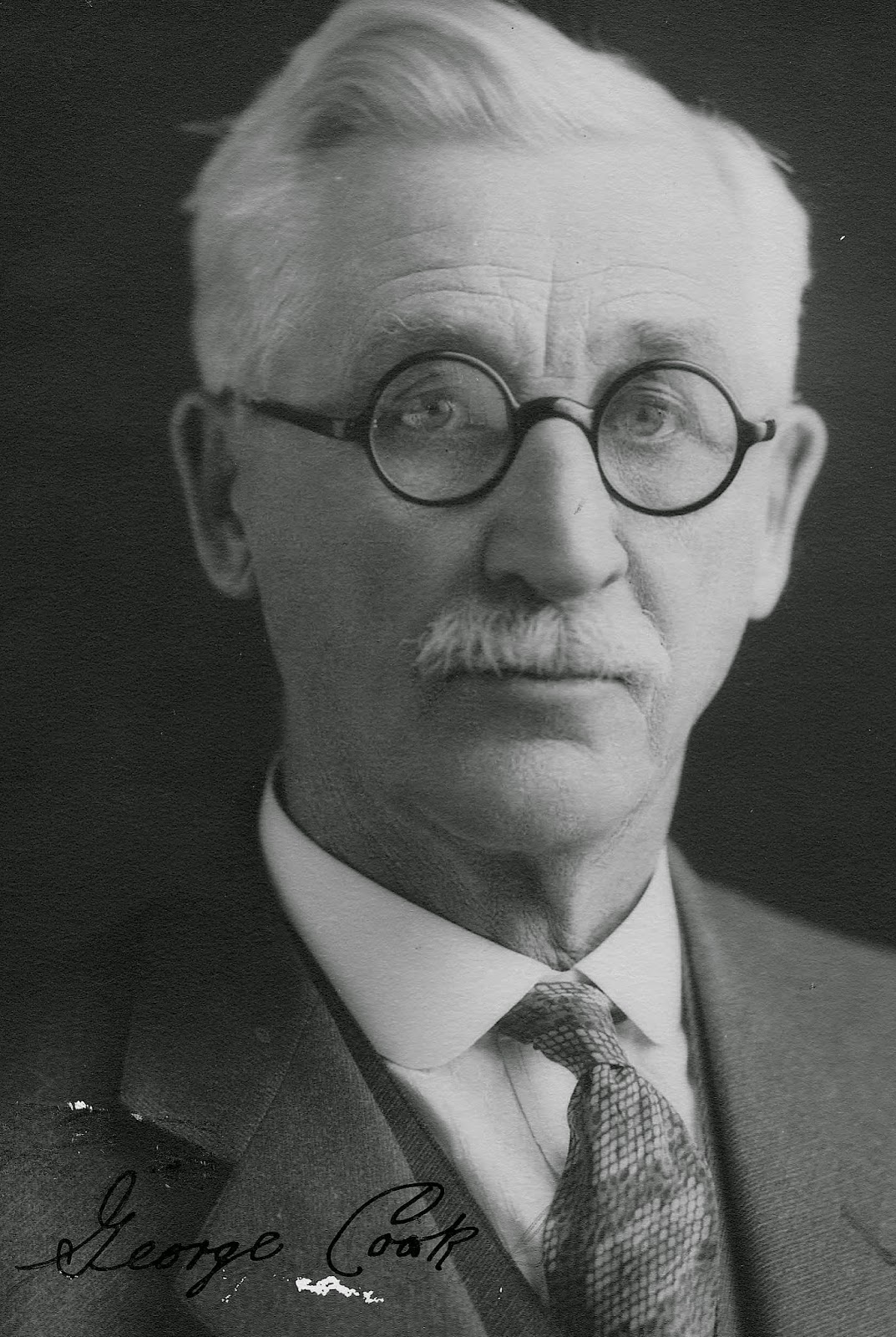 Montana Roué: On the street where we live...