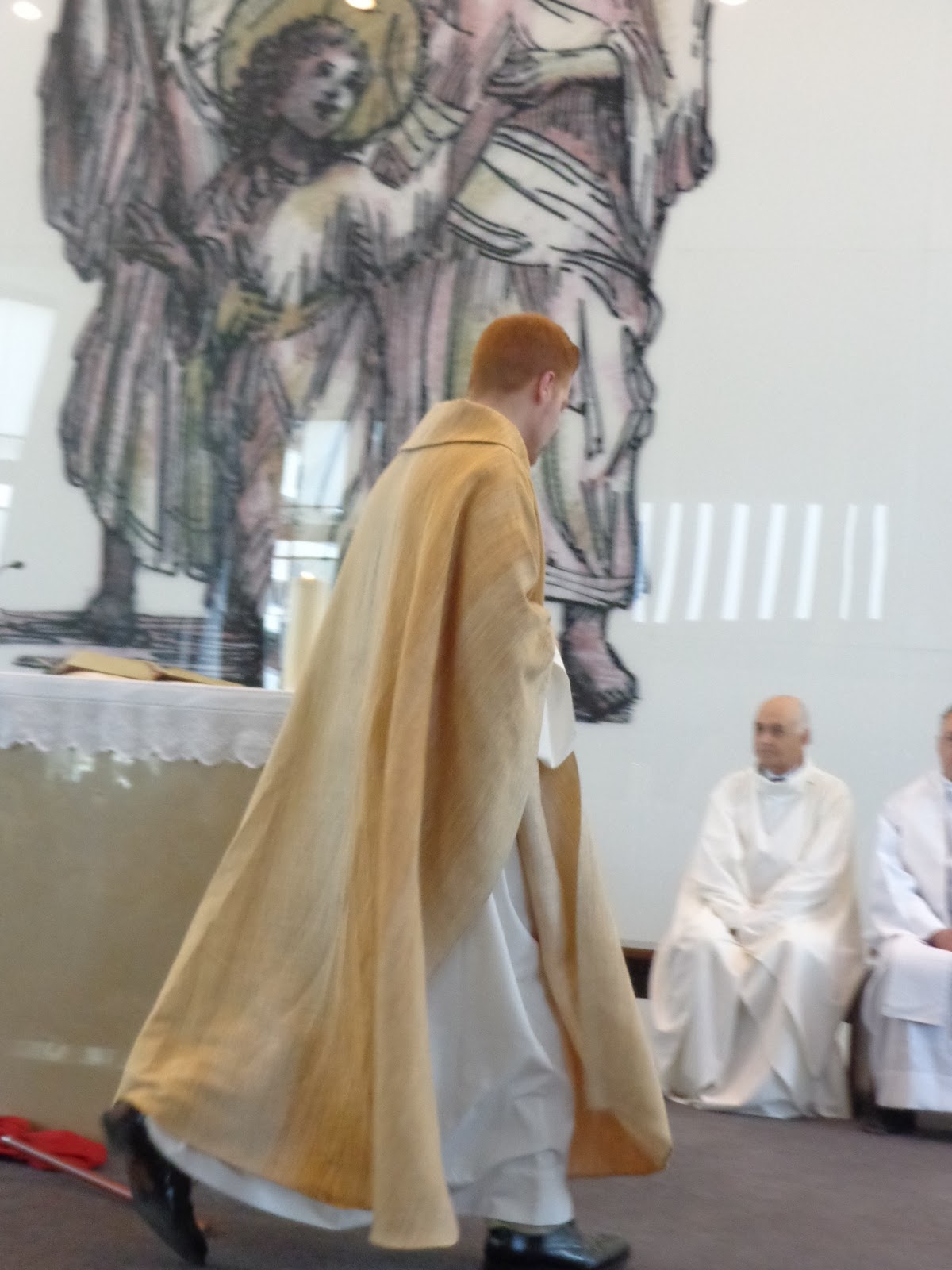 arocoutinhoviana: Imagens da celebração do Padre Christopher na Igreja ...