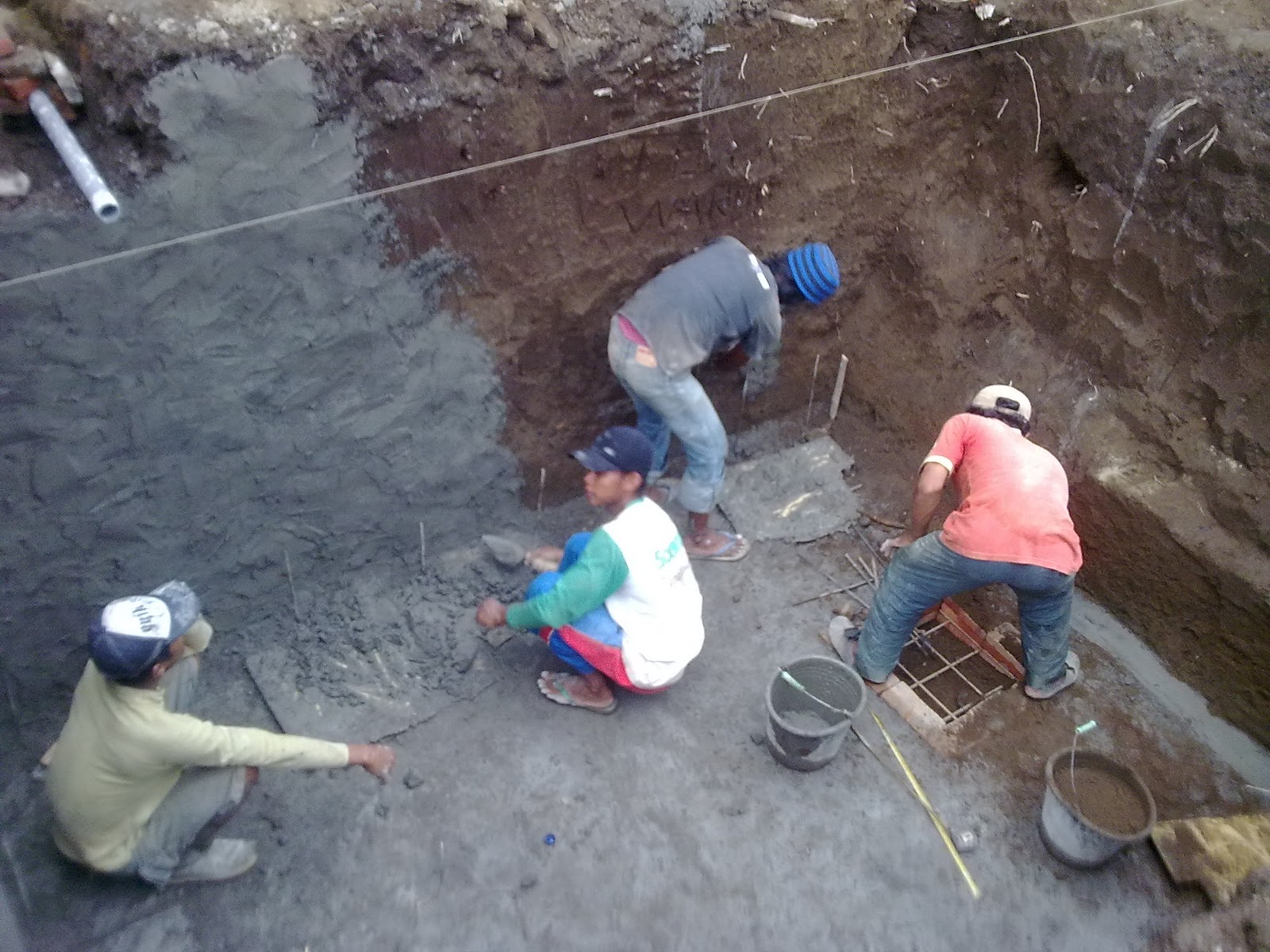 Perencanaan struktur ground water tank - mixergase