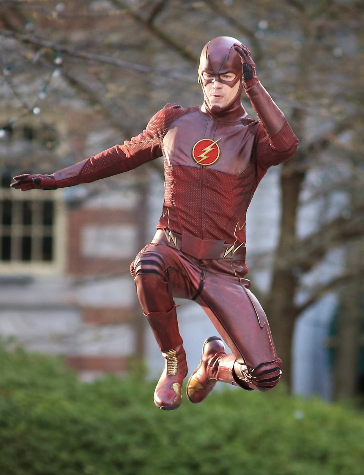 Revelado uniforme completo de 'The Flash' | Mega Hero | Desperte o ...