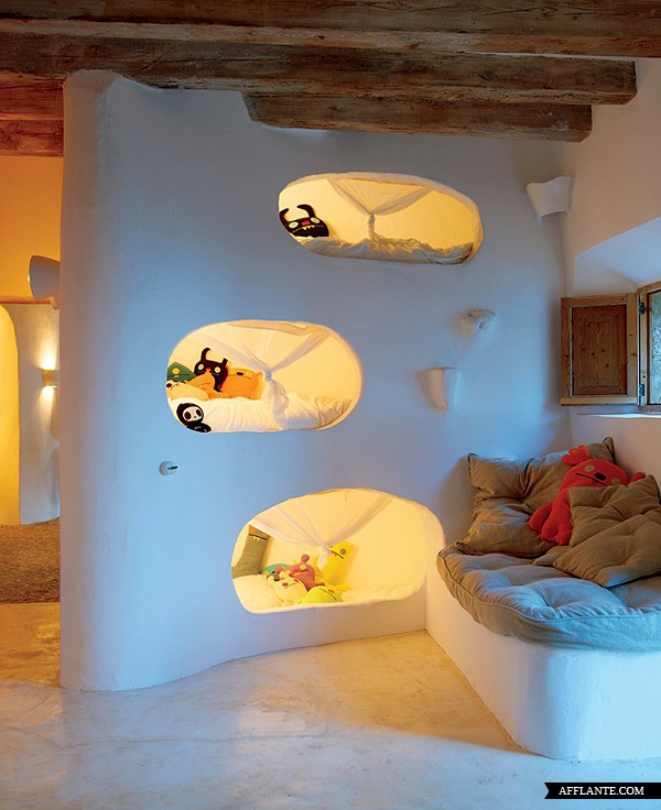 loveisspeed.......: This beautiful Cave House is located in a small ...