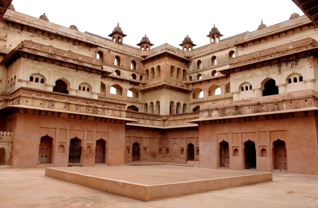 Orchha - Land of Forts, Palaces, Cenotaphs, Relics and Ruins