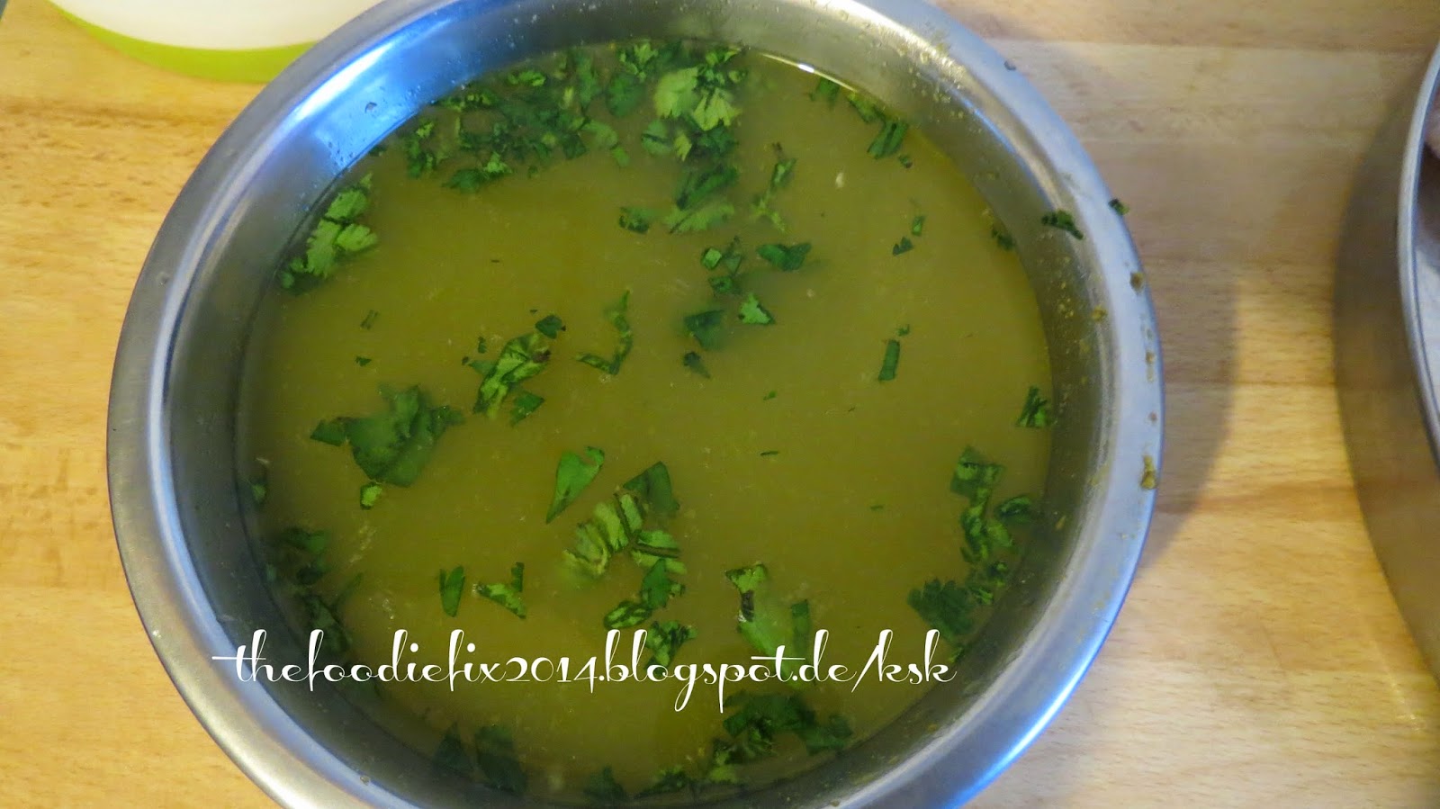 Amu's - The Foodie Fix: Pani Puri or Golgappas, Jal Pani and Potato ...