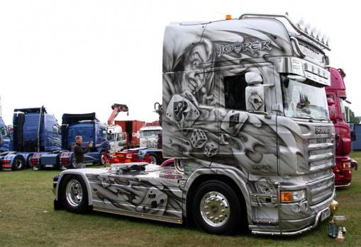 Autoturisme mari si mici