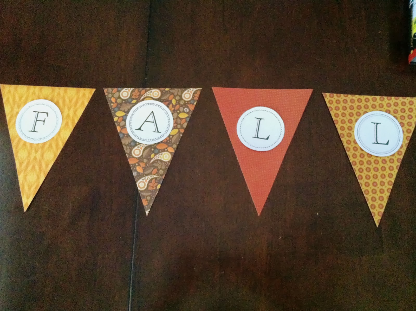 The Heckman Family: Fall Pennant Banner {A Tutorial}