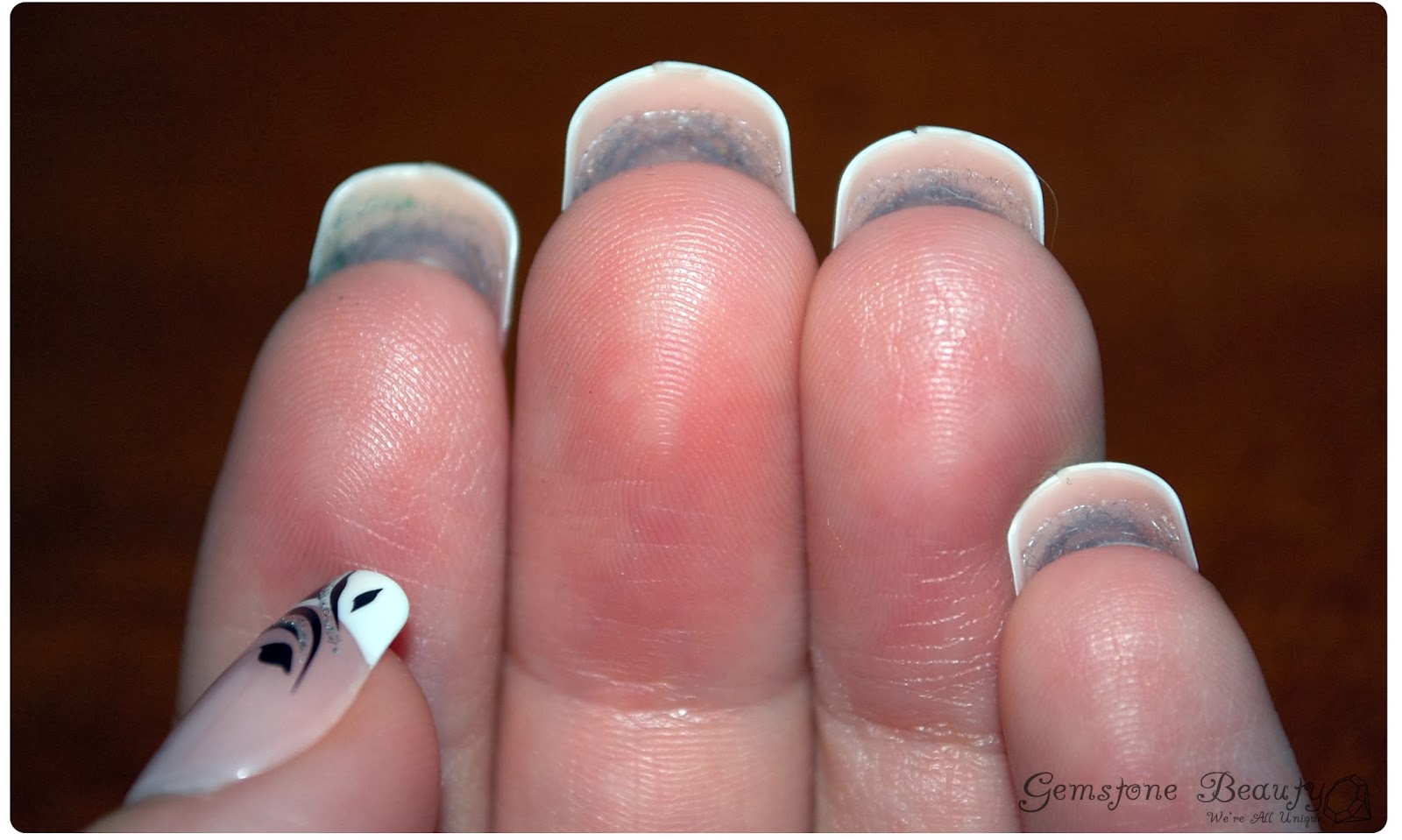 Gemstone Beauty: Perfect Manicure in minutes!