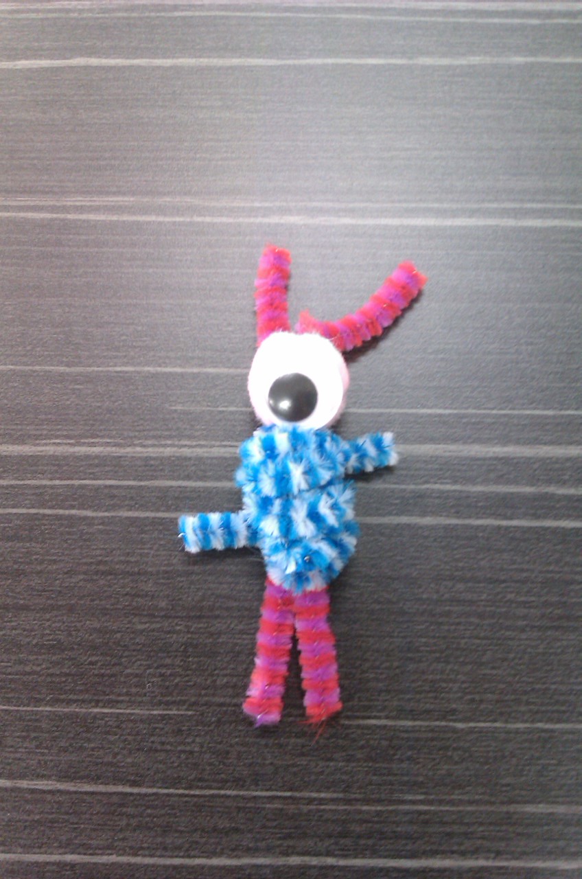 Activities for Kids: Pipe Cleaner Alien