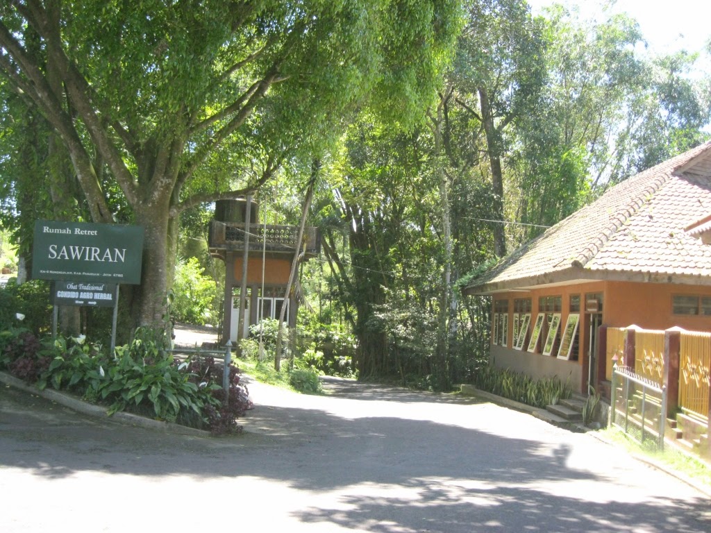 Lil Swag Pea's Journal: CIVITA//Rumah Retret Sawiran