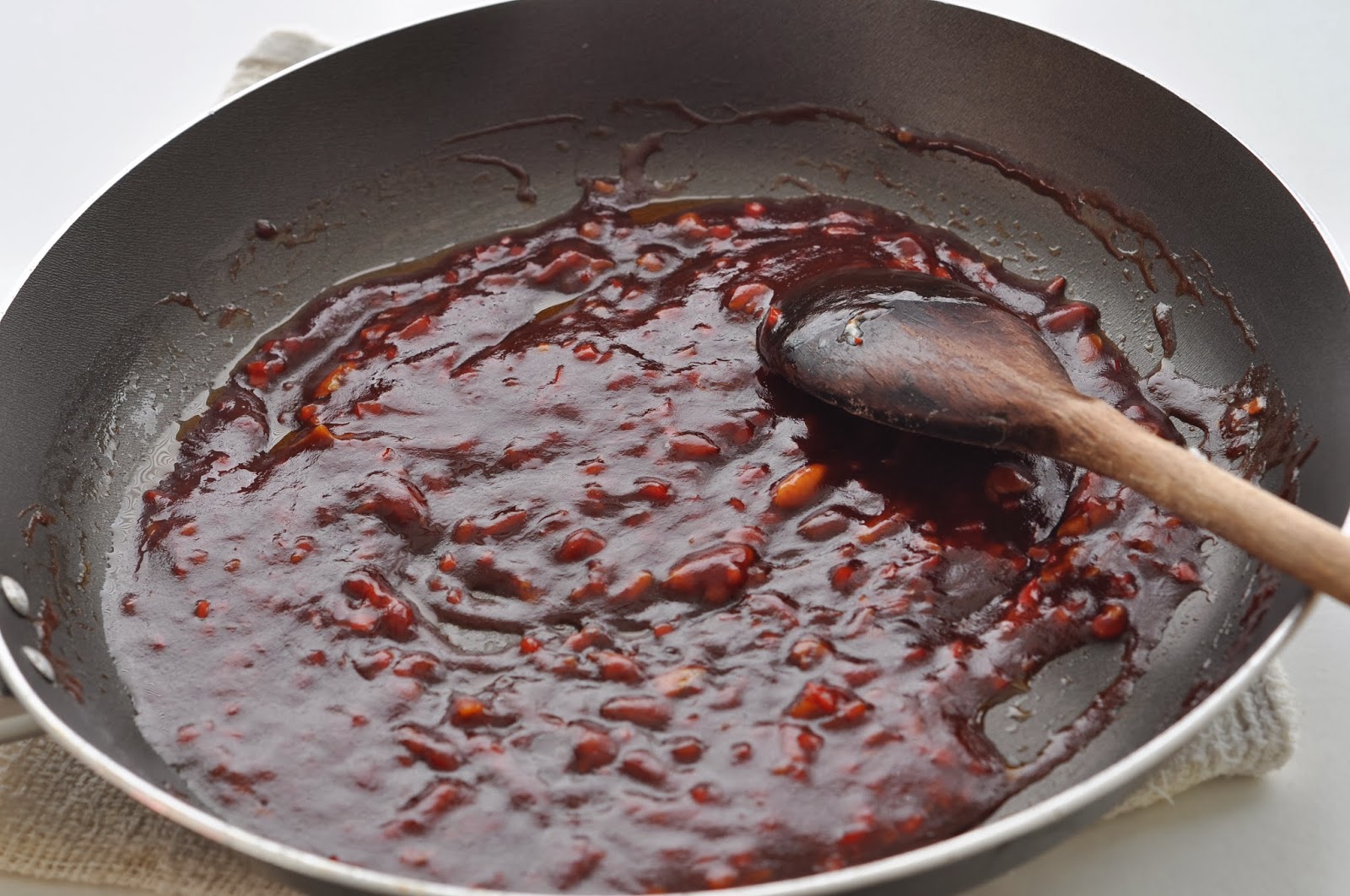 Simple Food: Sticky Sweet Chilli Pork Ribs