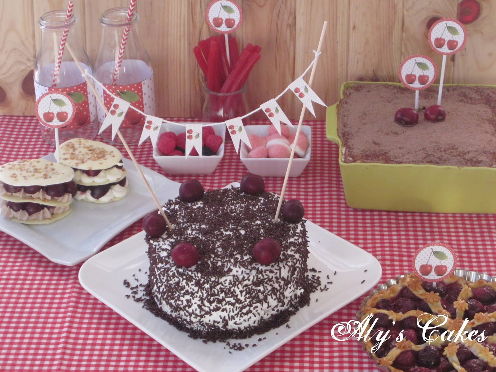 Aly's Cakes: FIESTA DE CEREZAS PARA MI CUMPLEAÑOS