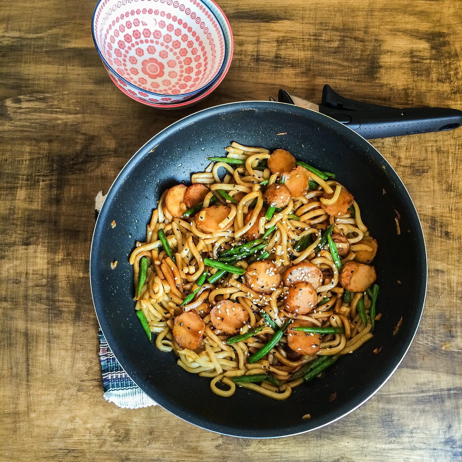 LoLo's Little Kitchen: Chilli fish balls and dirty noodle heaven: wok ...