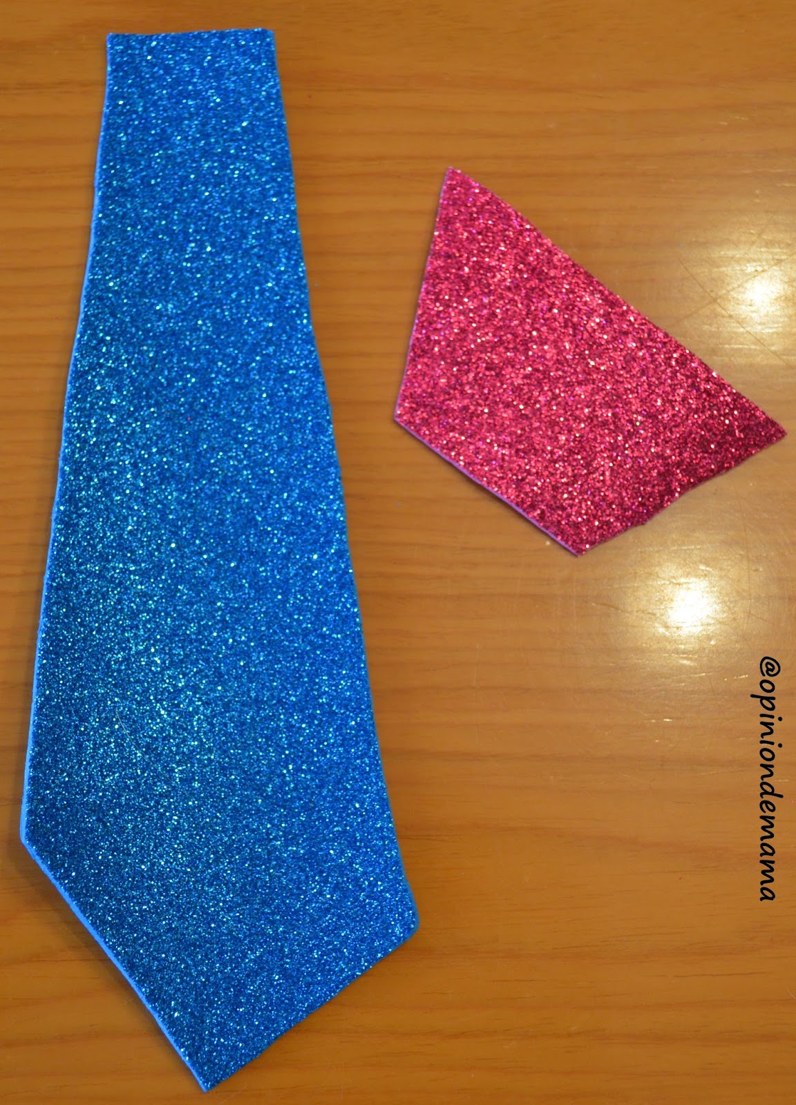 La opinión de mamá: Una corbata divertida