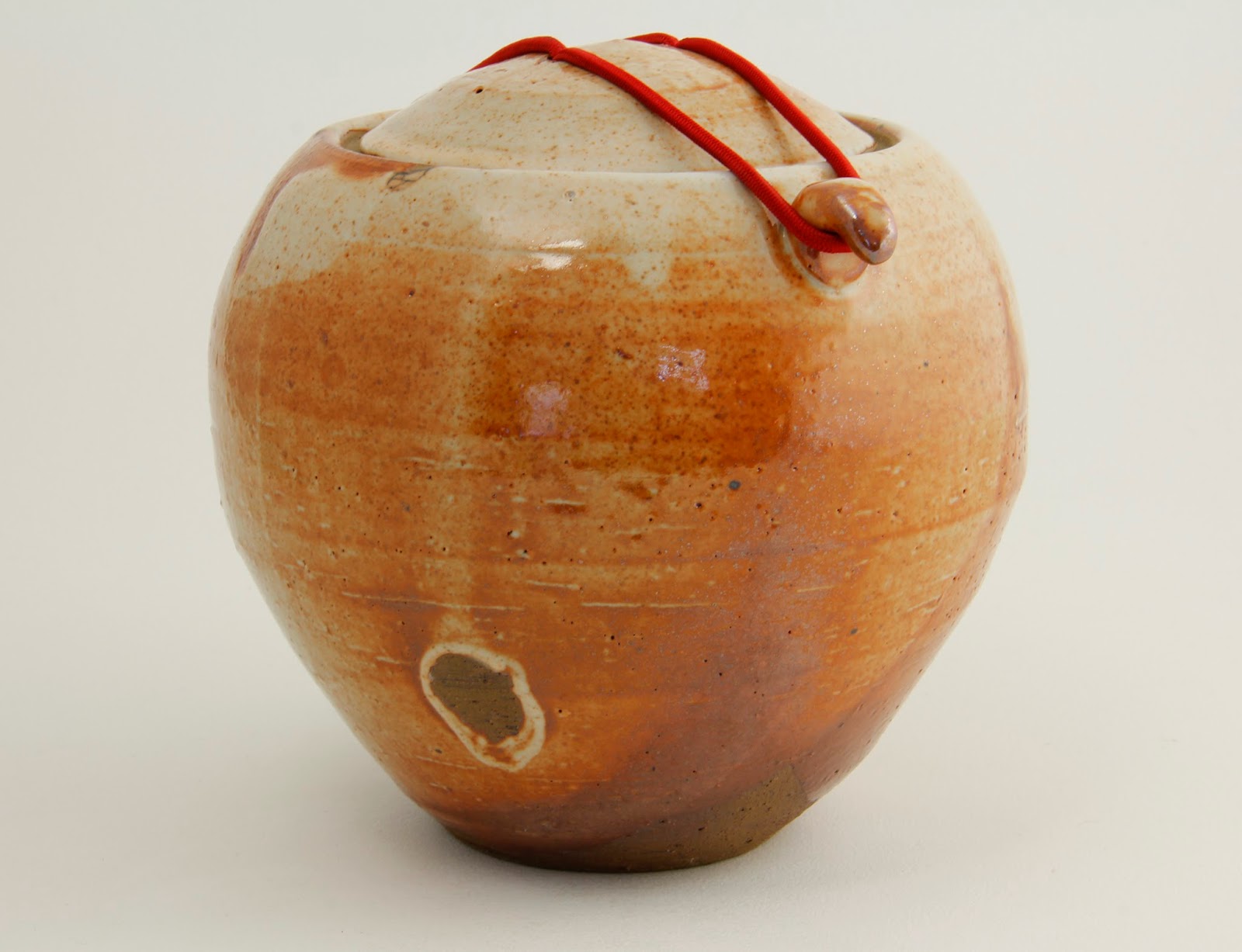 Tim Lake Ceramics: Some fresh pots for a Monday morning....