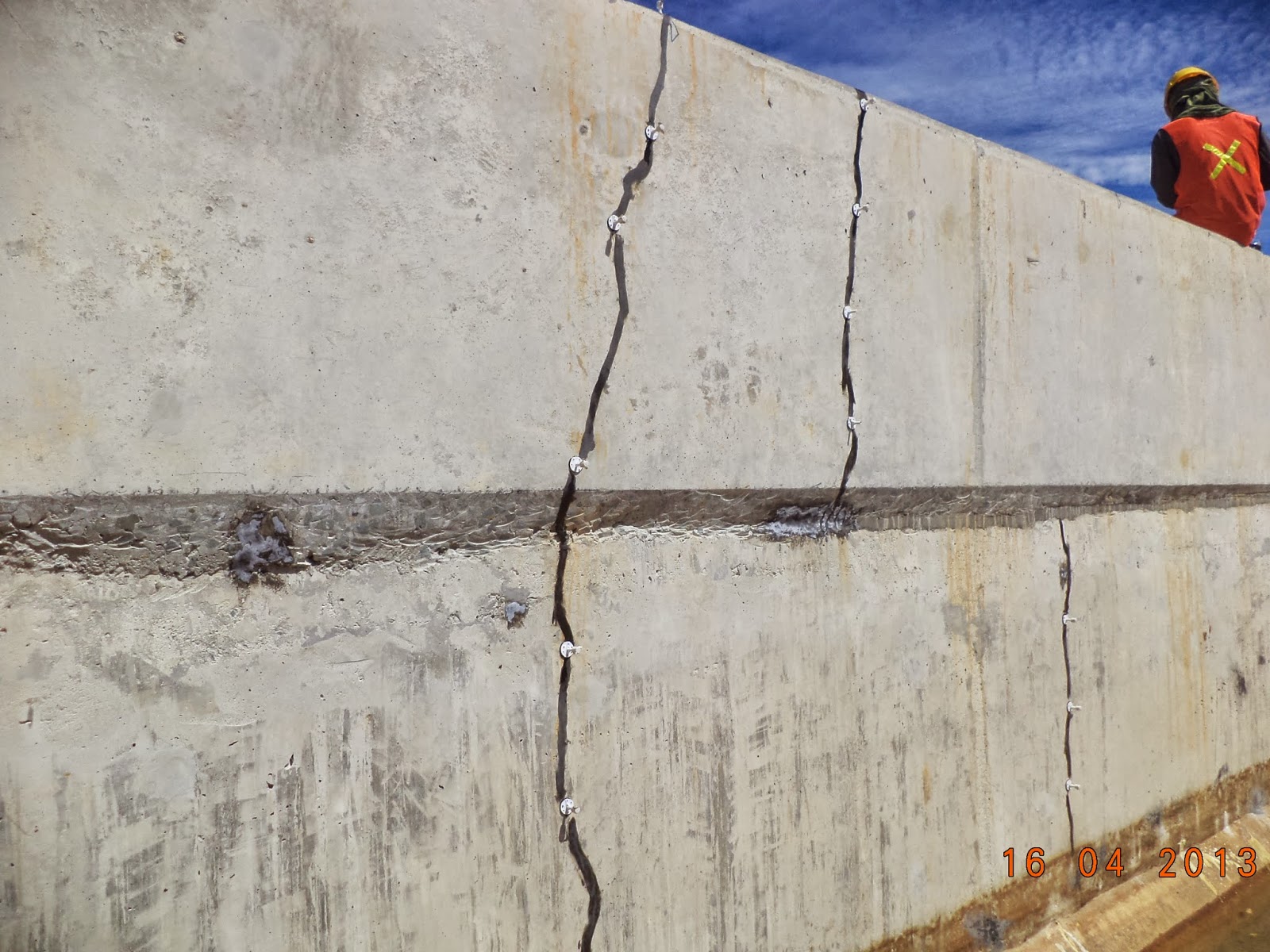 Injeksi Beton untuk Perbaikan Beton Pecah dan Retak