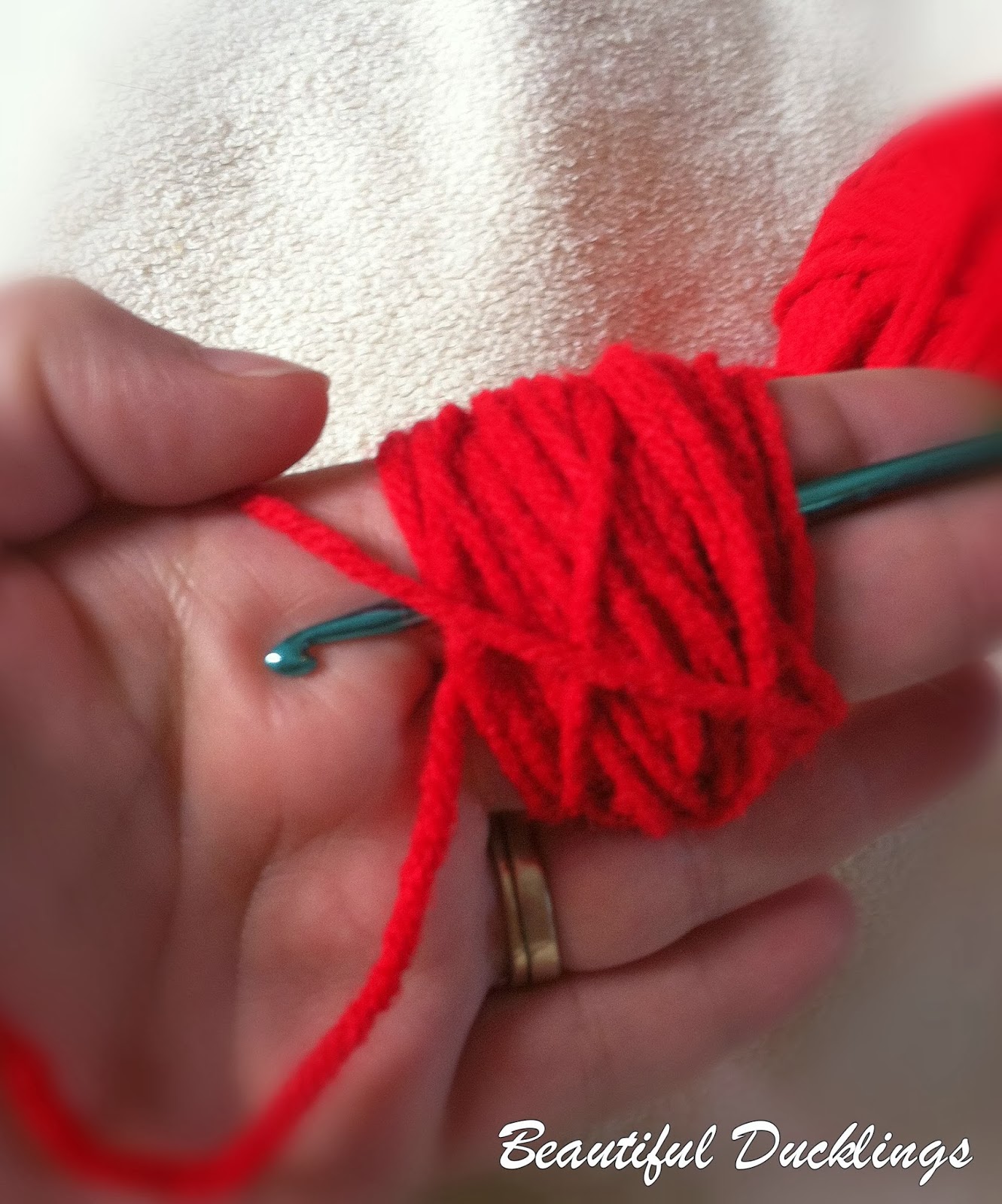 How to Make a Messy Pom Pom Using Your Hands - Free Tutorial ...