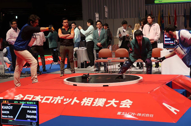 Eugene Goostman : El Robo-Sumo o lucha de robots