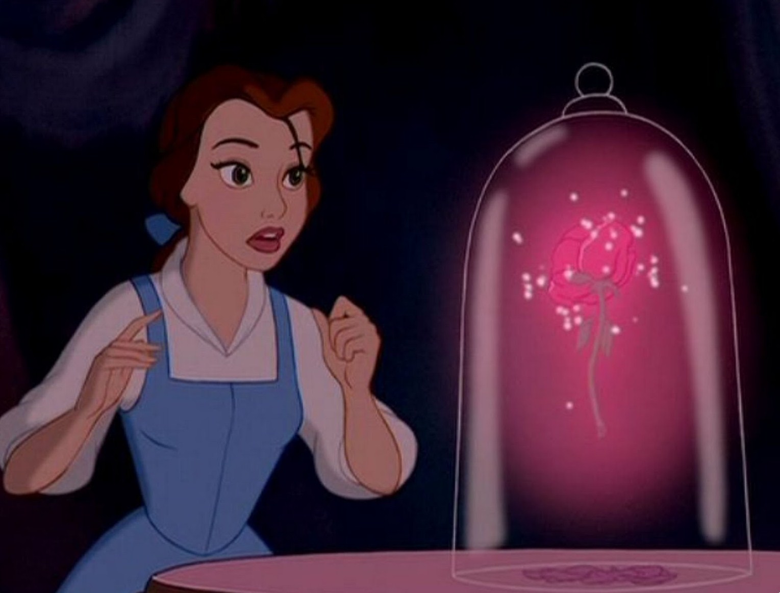 Cinema Lights: La rosa y el libro más cinematográficos